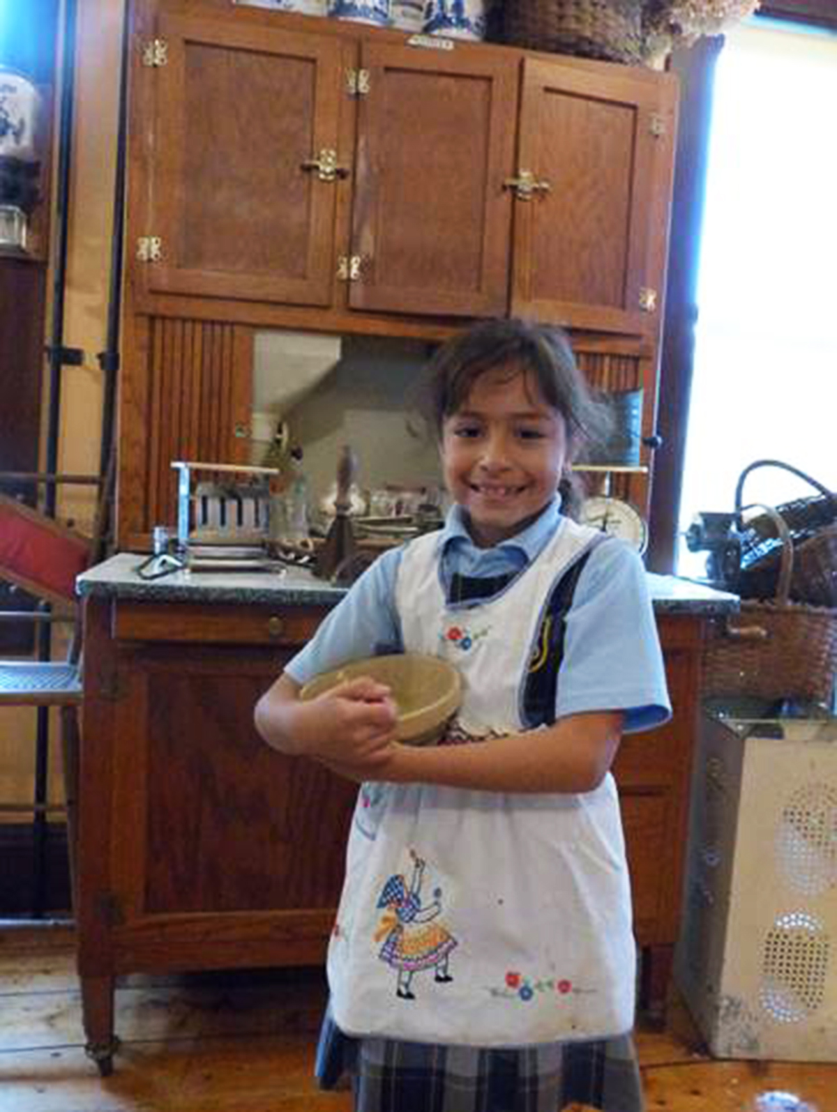 Renna Media | Students Visit the Oswald J. Nitschke House