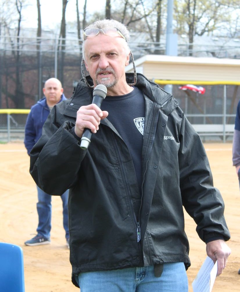 Bernardo Field 4 | Renna Media