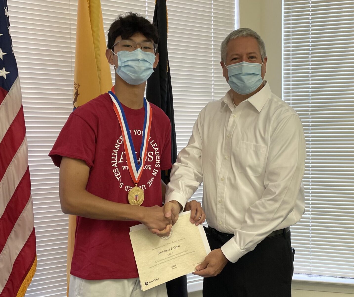 Renna Media | Anthony Yang receives Volunteer Service Award