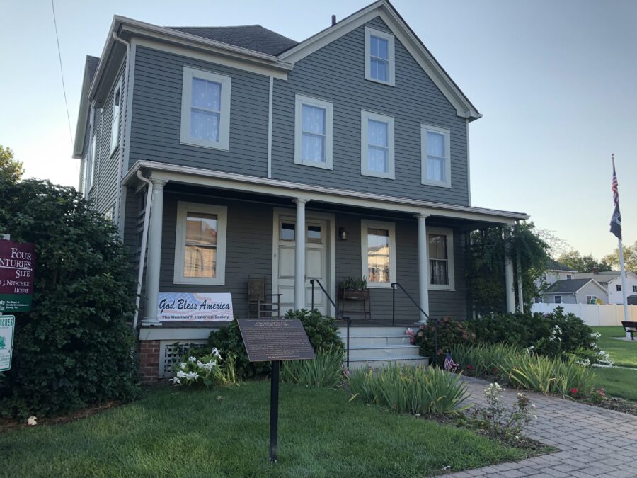 Renna Media | Four Centuries in a Weekend at Nitschke House