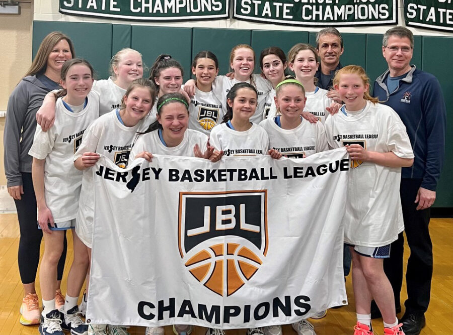 Renna Media | Girls 7th Grade White Team Wins Championship