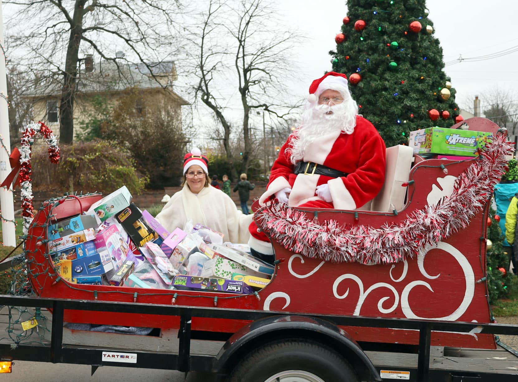 Renna Media | Local Scouts Help Elves Fill Santa’s Sleigh